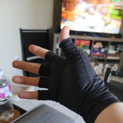 Copper Therapy Gloves for Hand Pain – Preisol